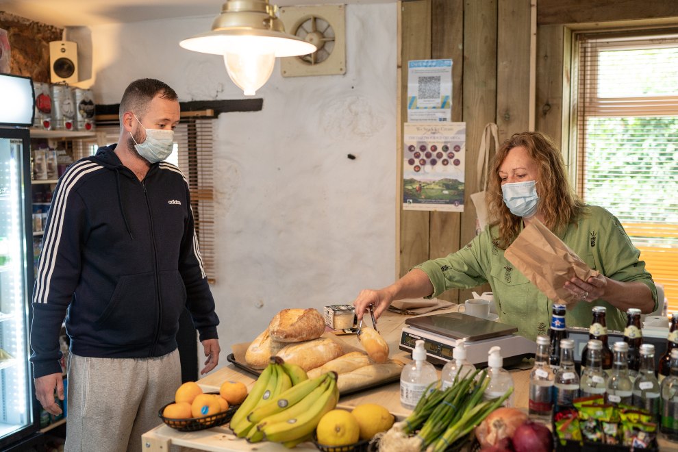 Devon publicans open farm shop and café to help support local residents ...